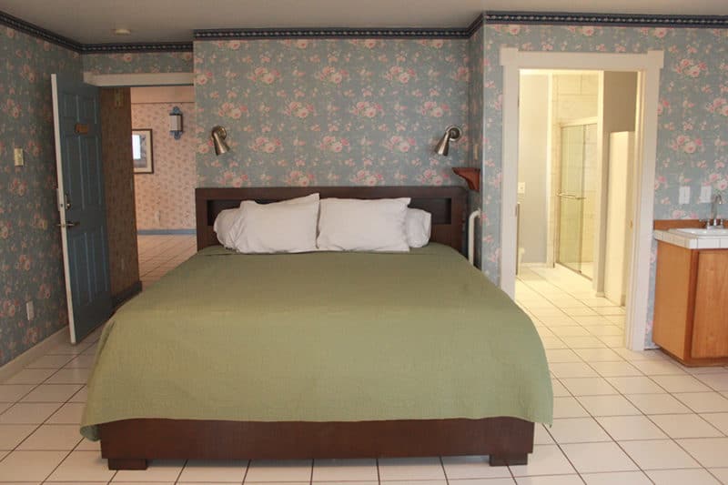 Looking for Sekiu Hotels? Consider the Inn at Neah Bay